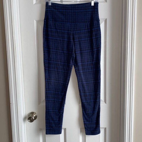intro. | Pants & Jumpsuits | Intro Black Blue Plaid Leggings | Poshmark